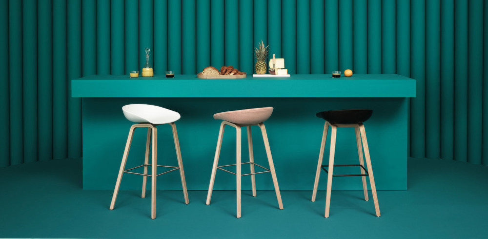 How to choose the right bar stool height? | DesignVille
